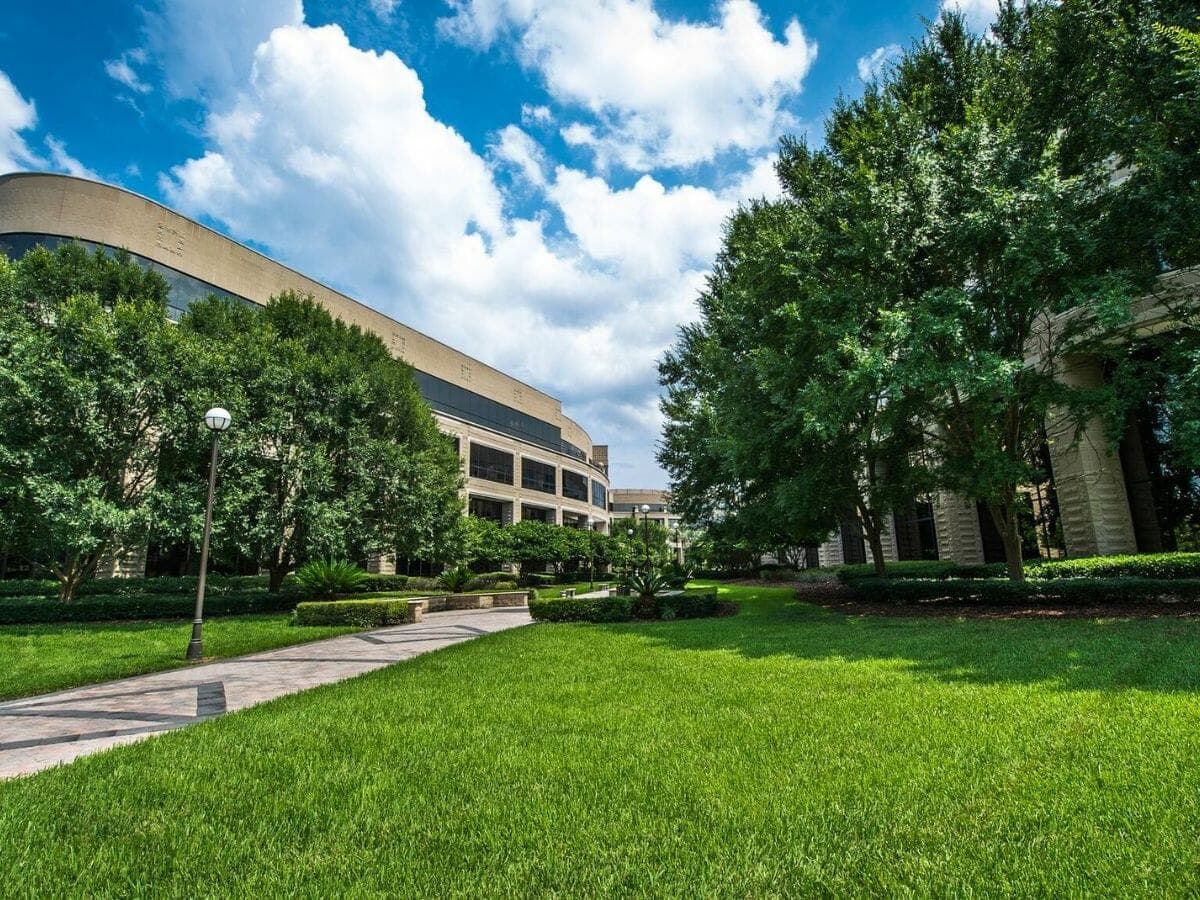 How Landscape Design Impacts Your Corporate Image